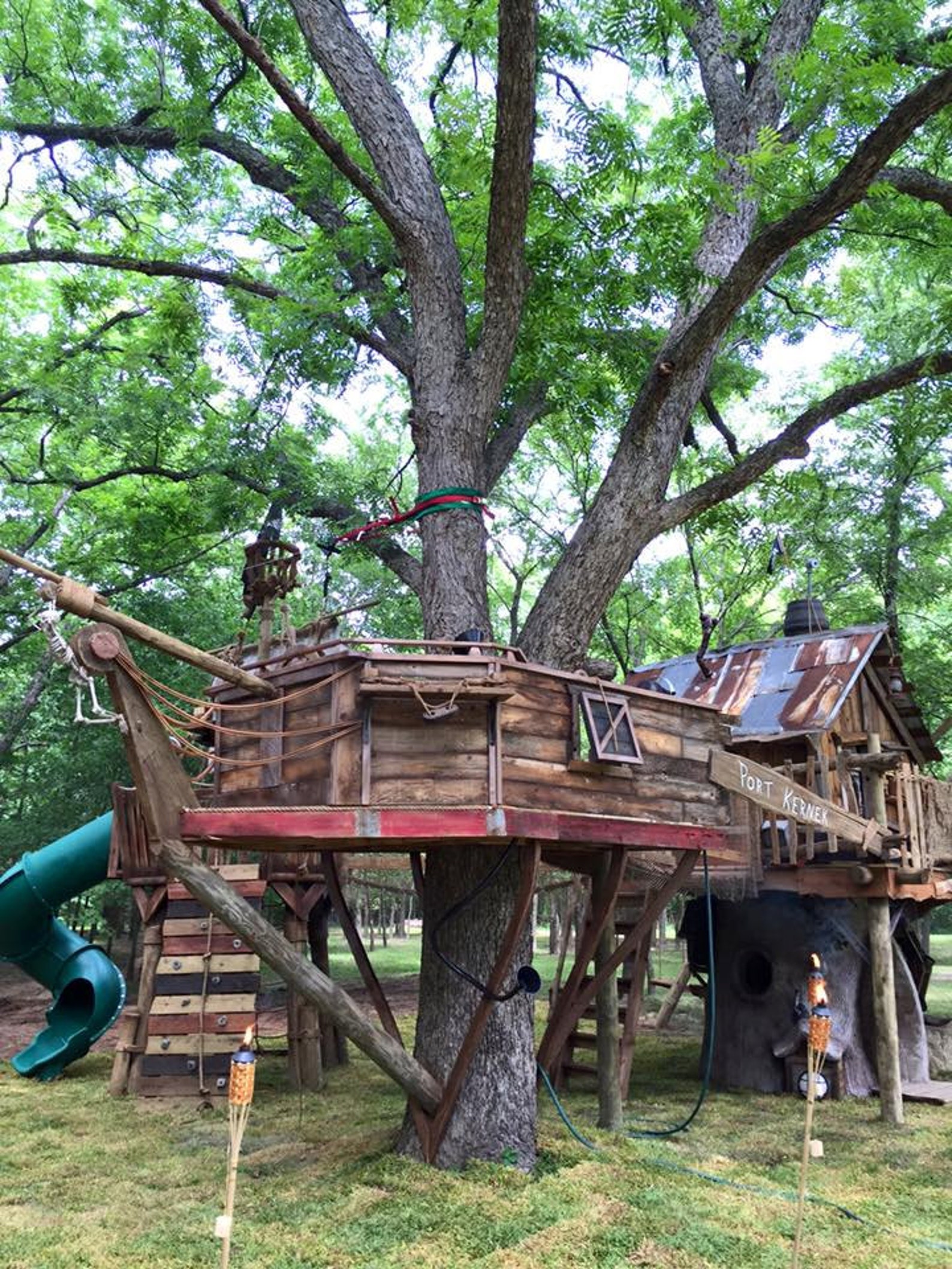 The Grayson Tree House - Etsy