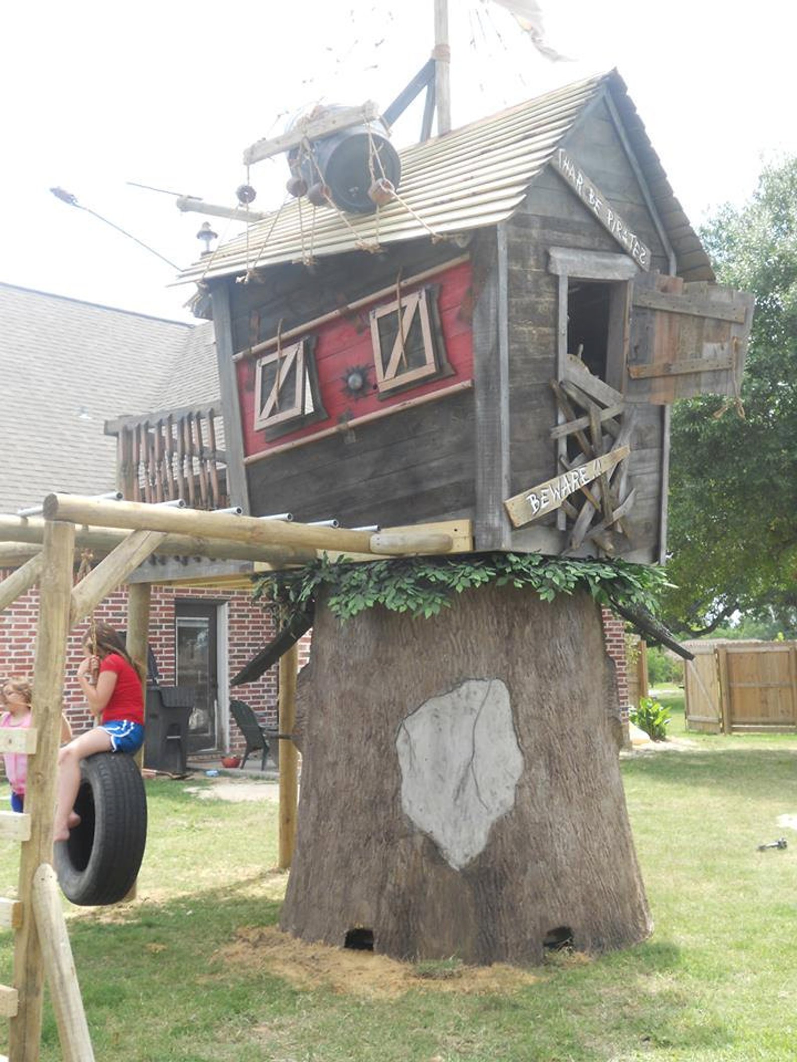 Pirate Shack Tree House - Etsy