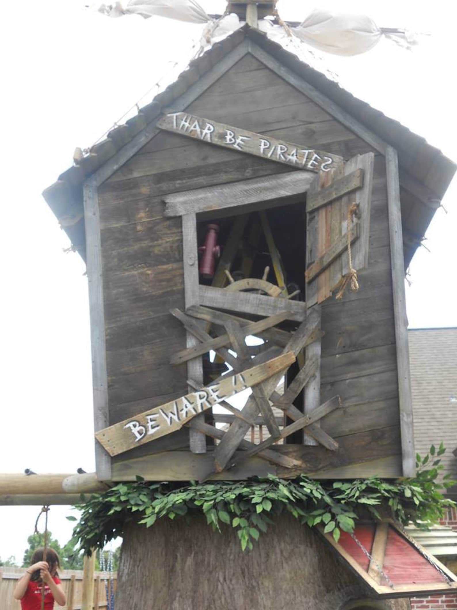 Pirate Shack Tree House - Etsy