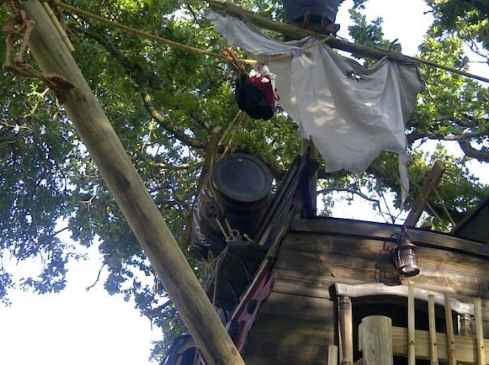 Pirate Tree House - Etsy