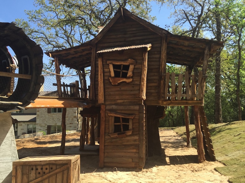 EXOTIC TREEHOUSE - Etsy