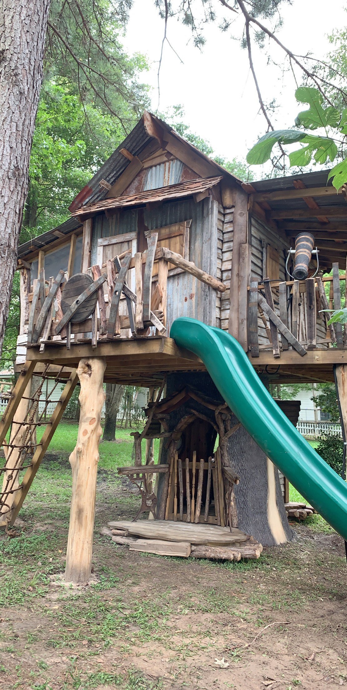 Cajun Treehouse - Etsy