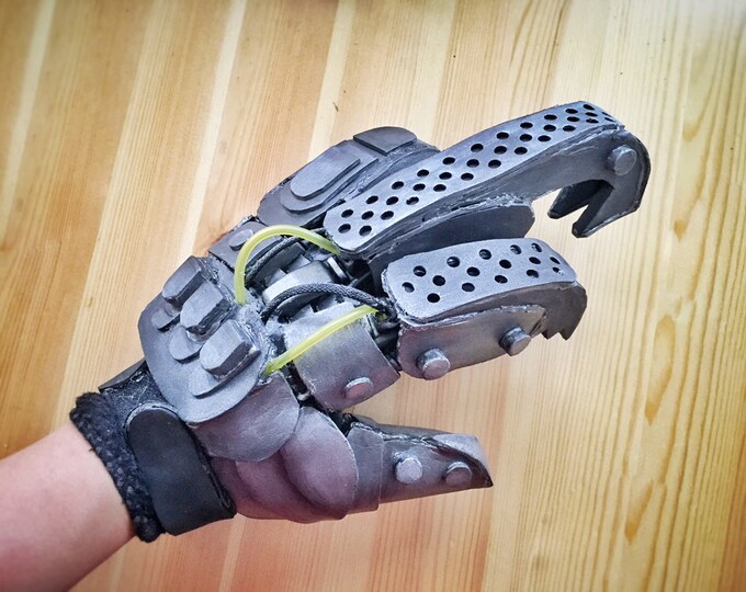 Imperator Furiosa Bionic Hand Robotic Foam Glove Mad Max Costume ...