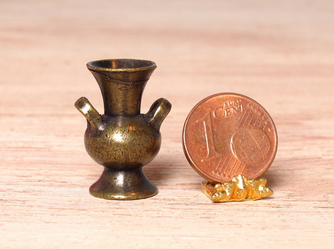 Miniature Copper Vase for Your Dollhouse - Etsy