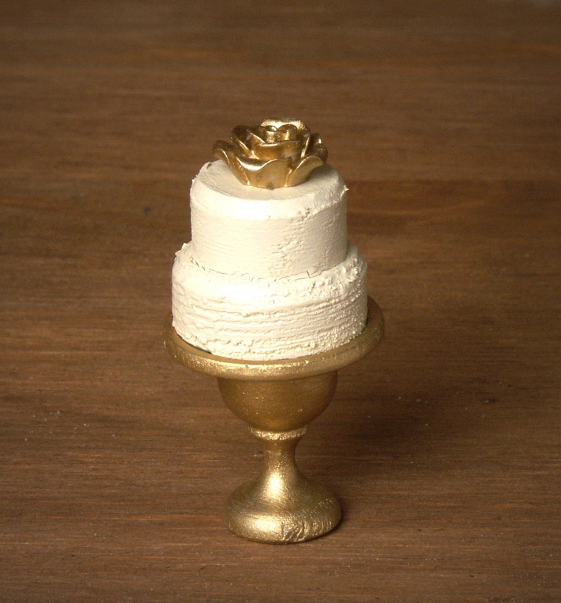 Elegant Miniature Rose Tart for Your Dollhouse - Etsy