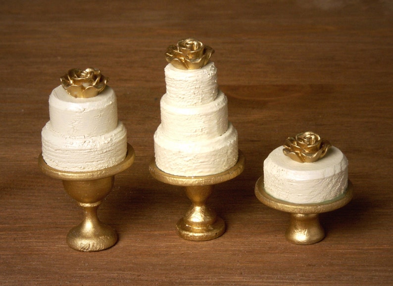 Elegant Miniature Rose Tart for Your Dollhouse - Etsy