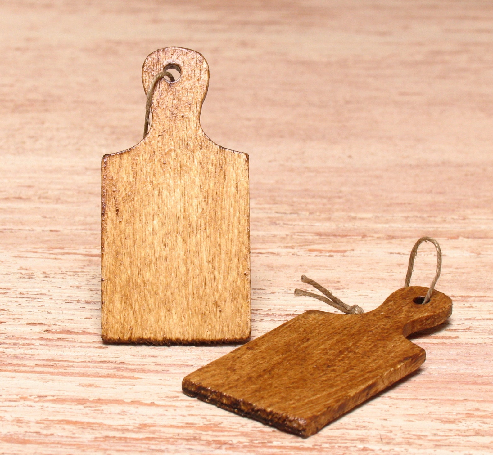 Rustic Miniature Cutting Board for Your Dollhouse Kitchen - Etsy