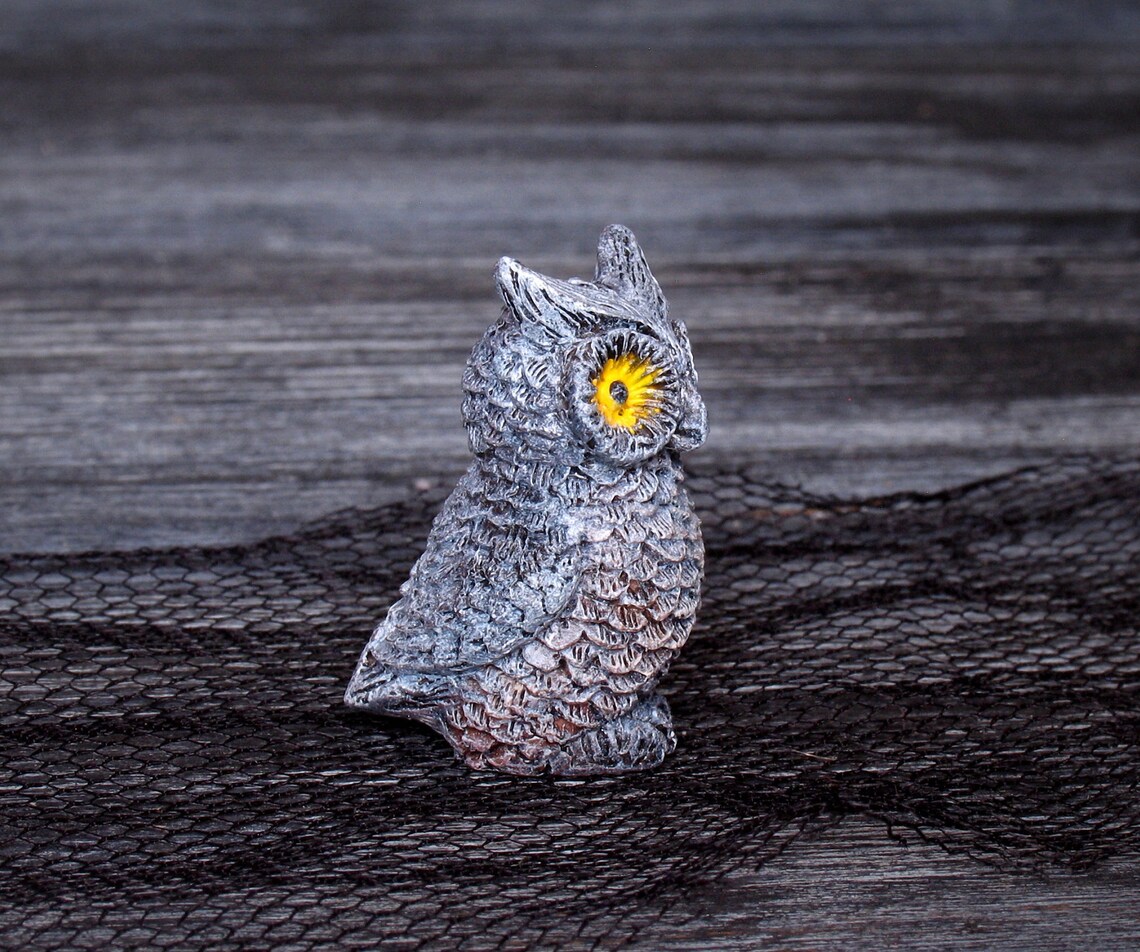 Miniature Owl for your Dollhouse | Etsy