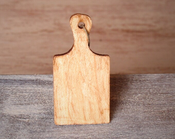 Rustic Miniature Cutting Board for Your Dollhouse Kitchen - Etsy