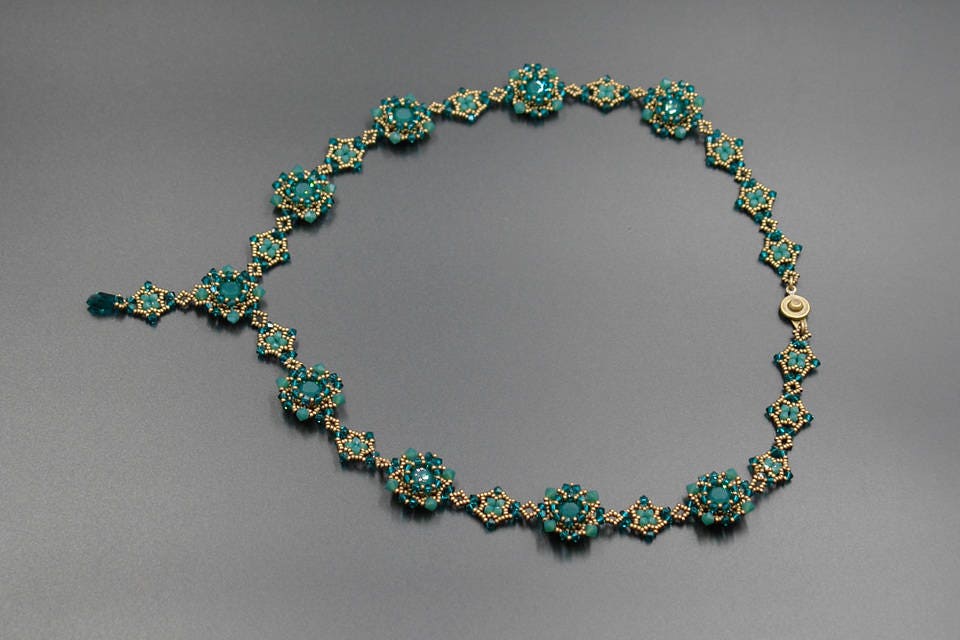 Beading Tutorial - 8mm Swarovski Chatons Necklace Tutorial - Sweet ...