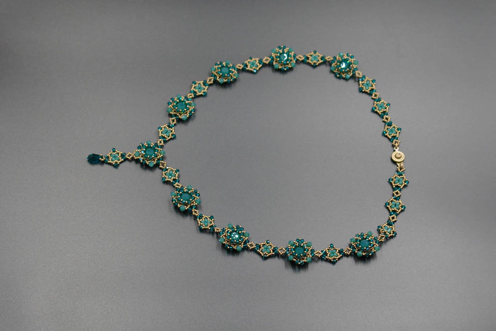 Beading Tutorial - 8mm Swarovski Chatons Necklace Tutorial - Sweet ...