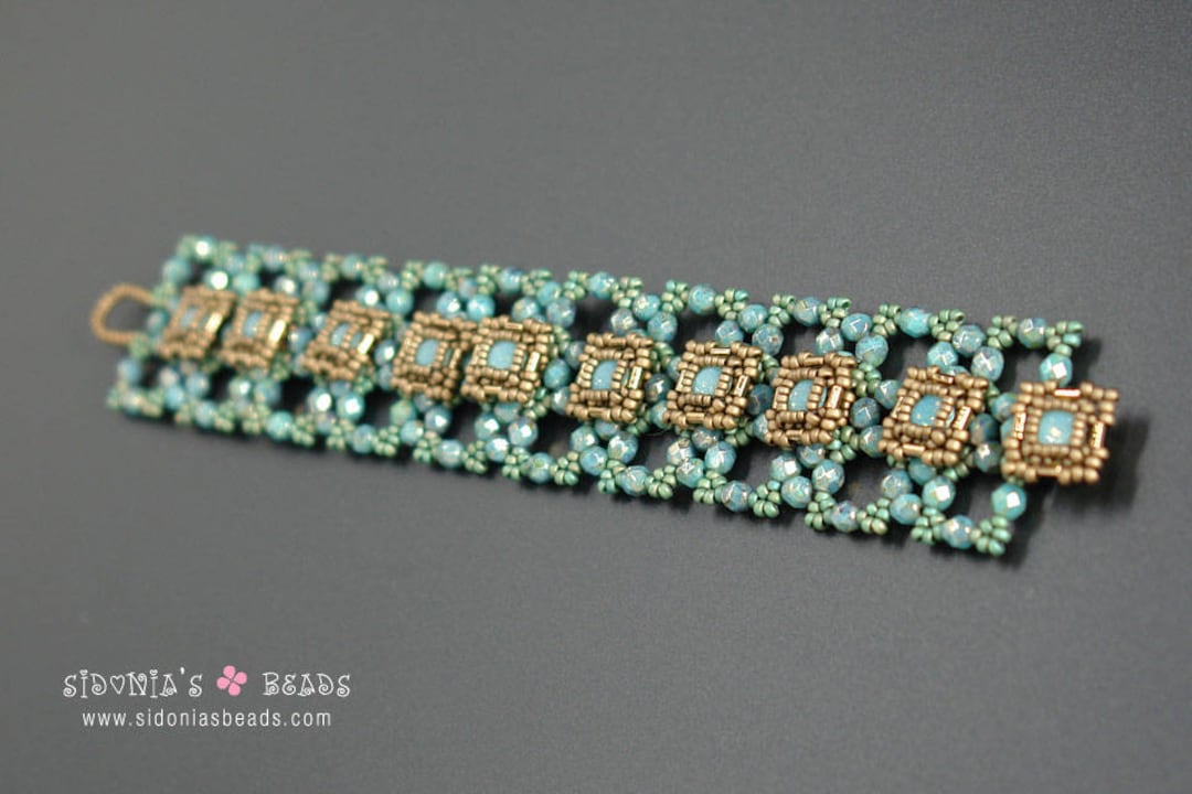 Buttons Beaded Bracelet Tutorial - Beading Tutorial - Swarovski Bezeled ...