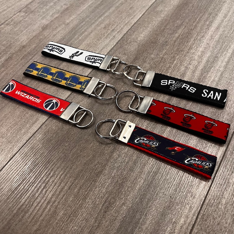 NHL & NBA Key Chains (capitals, Flyers, Penguins, Rangers, Bruins ...