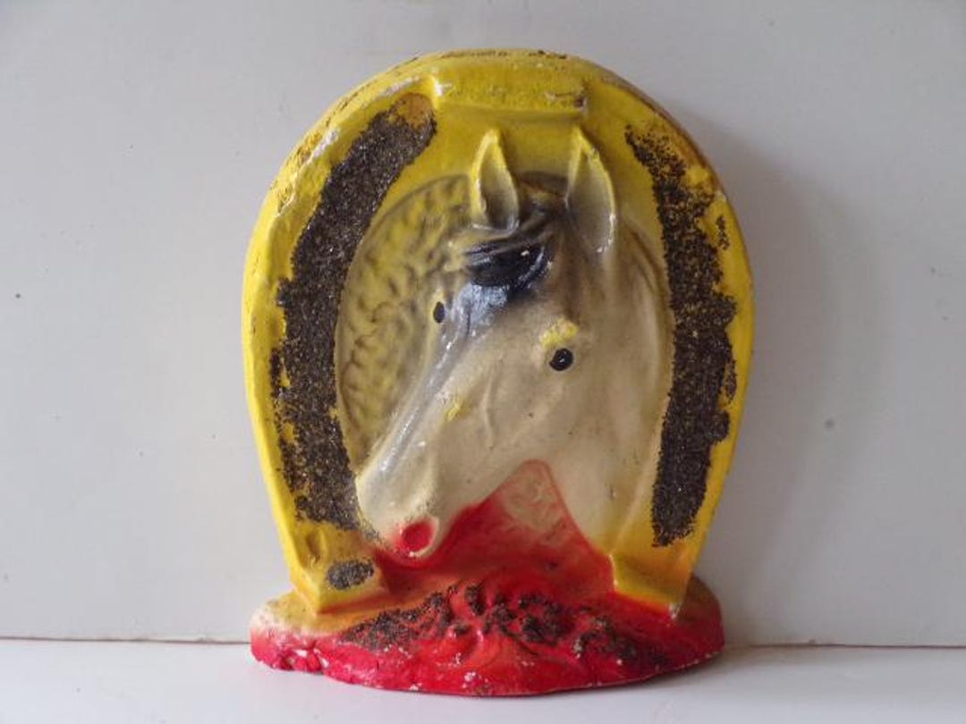 Vintage 1940's Chalk Ware Horse Head Figurine in Horse Shoe Glitter - Etsy