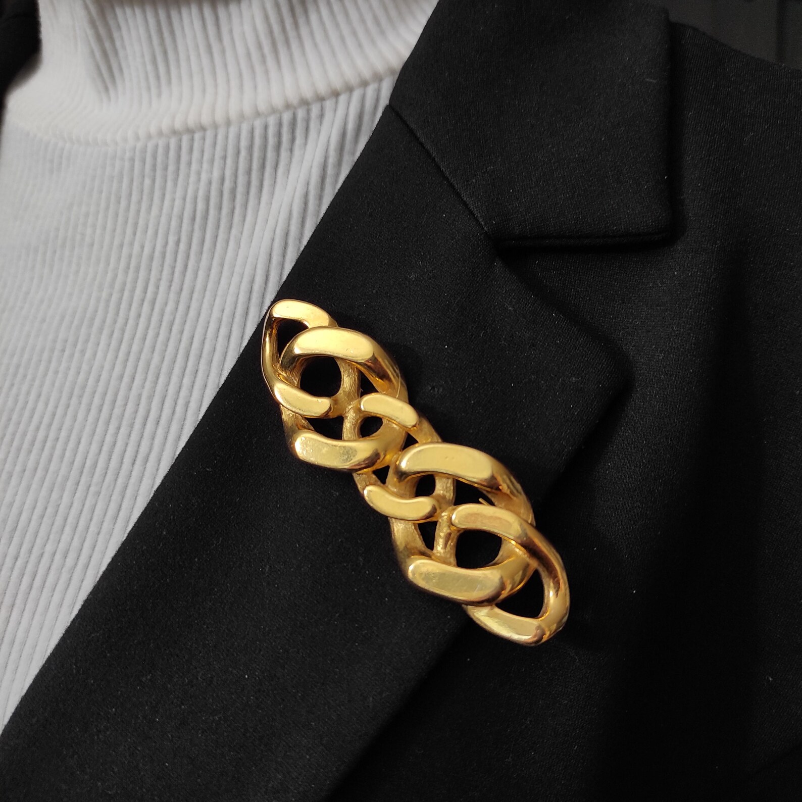 Chunky Oversized Chain Link Broch 90s Contemporary Party Pin Jewelry ...