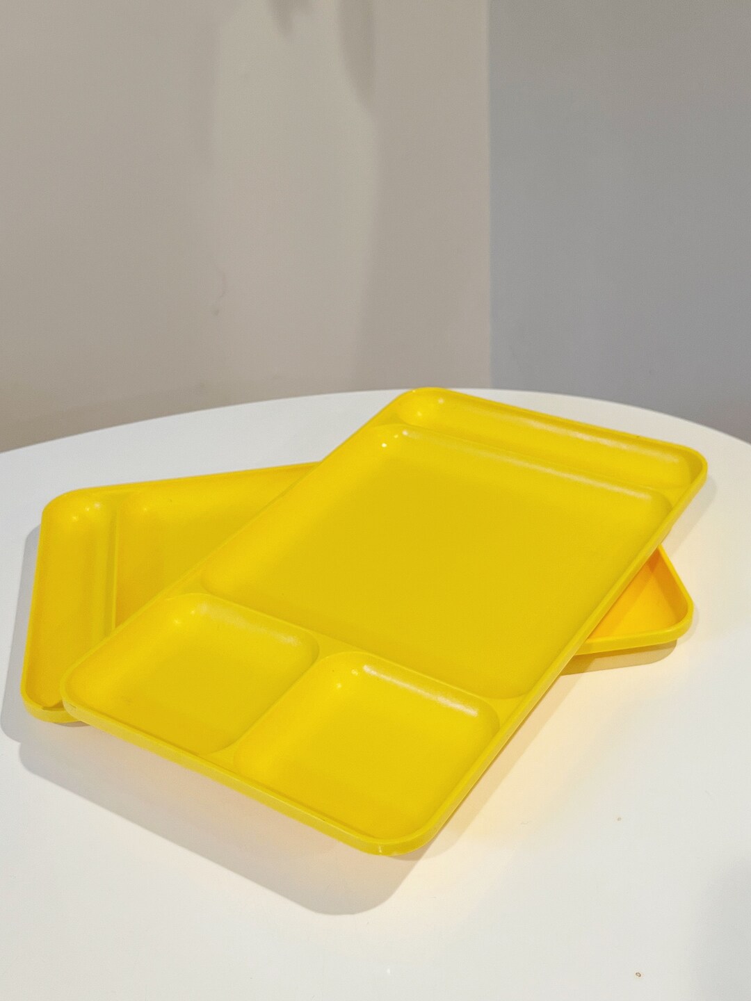 Set of Four 1970s Tupperware Yellow Divided Lunch/cafeteria Trays - Etsy