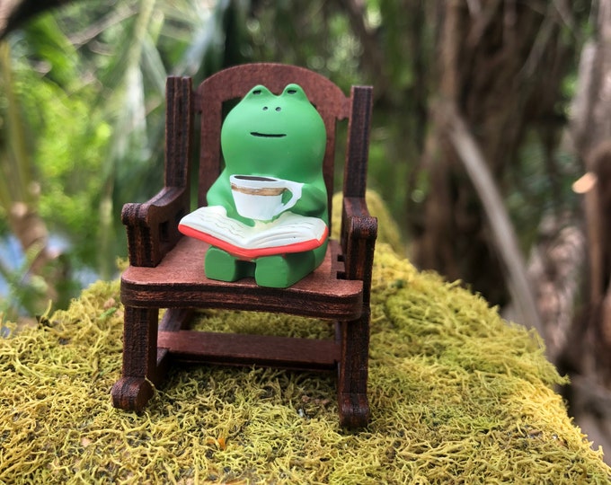 Relaxed Miniature Frog Figurine, Sitting Frog in a Rocking Chair, Fairy ...