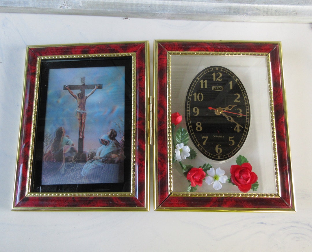 Vintage Hologram Jesus Crucifixion Image With Red Roses Folding ...