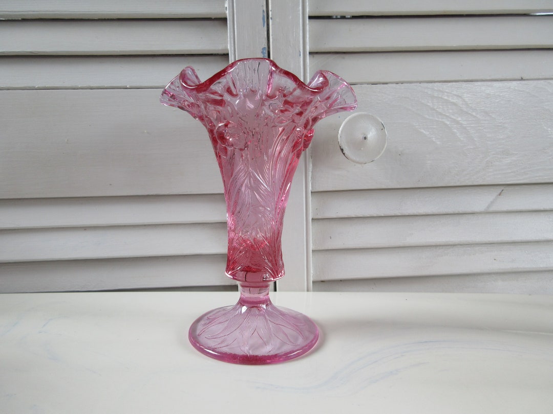 Vintage Fenton Rose Pink Raised Relief Daffodil Ruffle Top Vase - Etsy