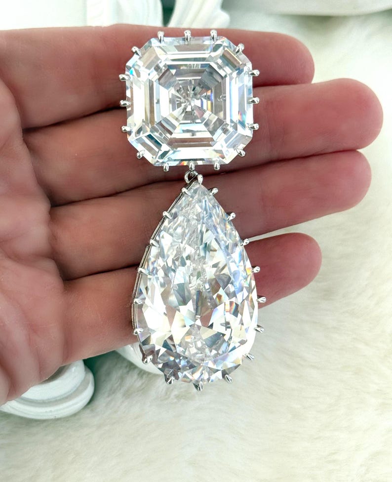 Queen Elizabeth Cullinan Brooch Replica: Zircon Pear Tassel, Royal ...
