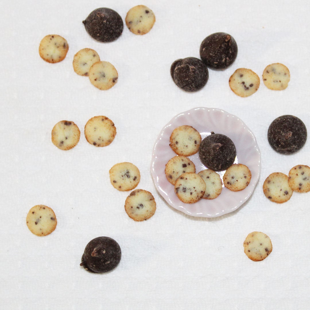 Miniature Chocolate Chip Cookies Polymer Clay Miniature Biscuits ...