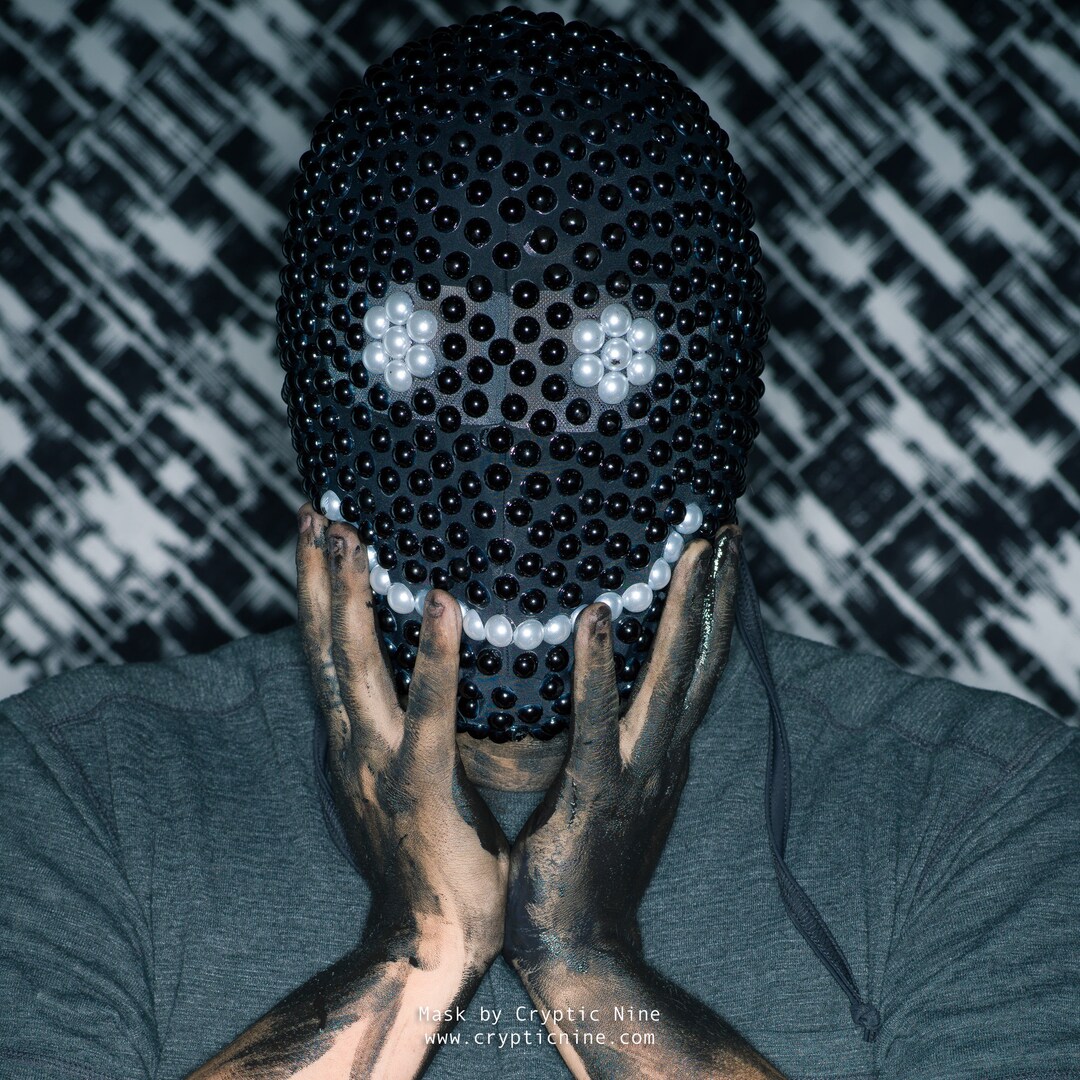 Mr. Smile Mask, Made With Black and White Pearls. - Etsy