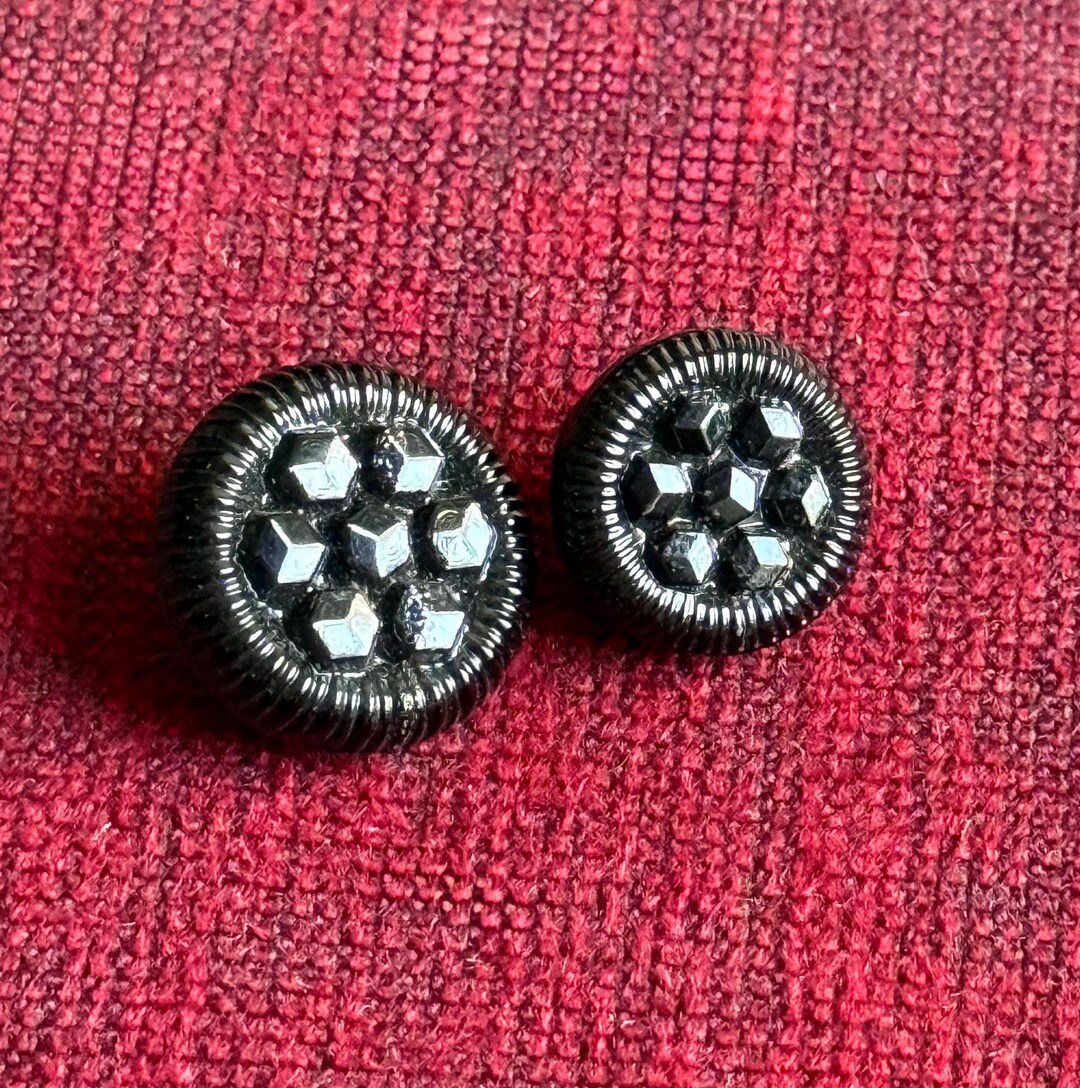 Pair of Antique Victorian Jet Black Glass Ornate Buttons 2 Sizes - Etsy