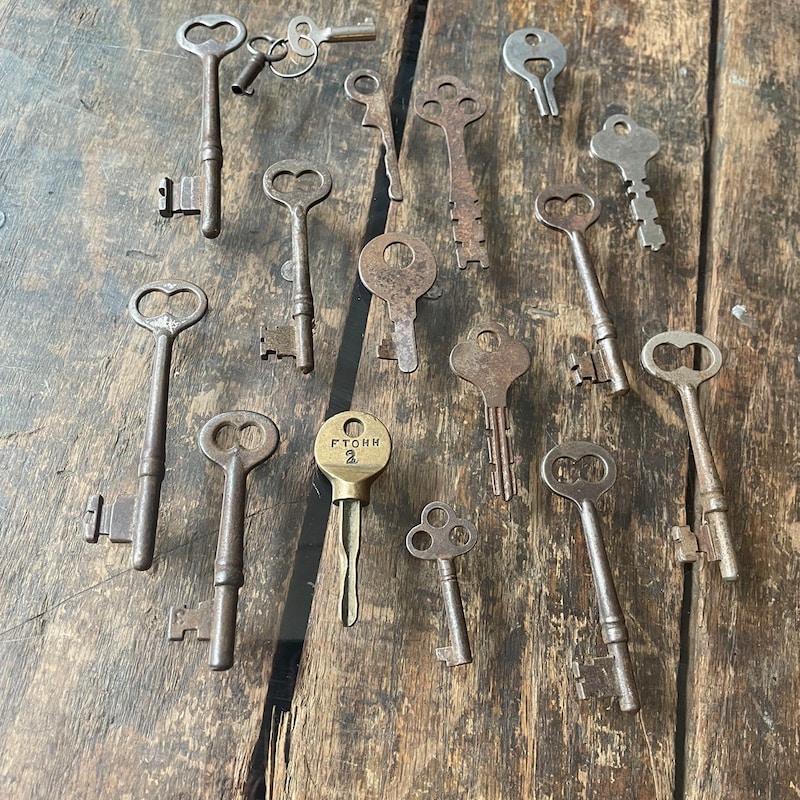 Skeleton Key Art - Etsy