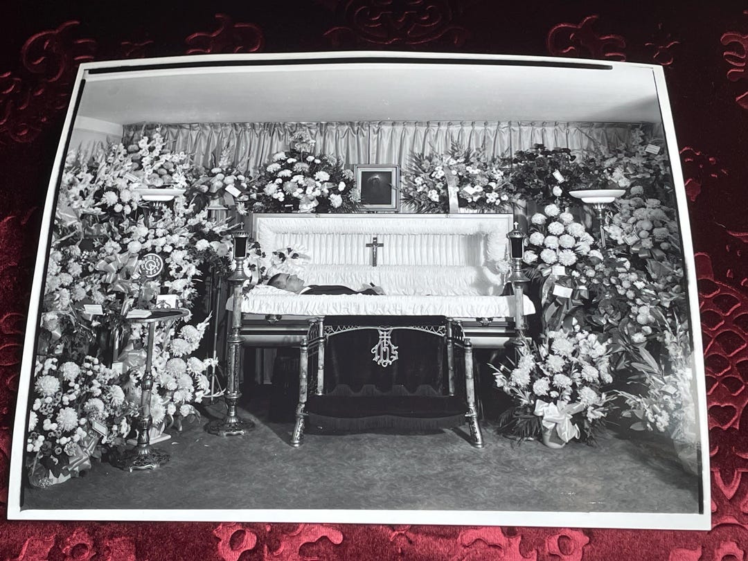 Antique Vintage 1930s/1940s Funeral Post Mortem Photo Sad Hour Clock ...