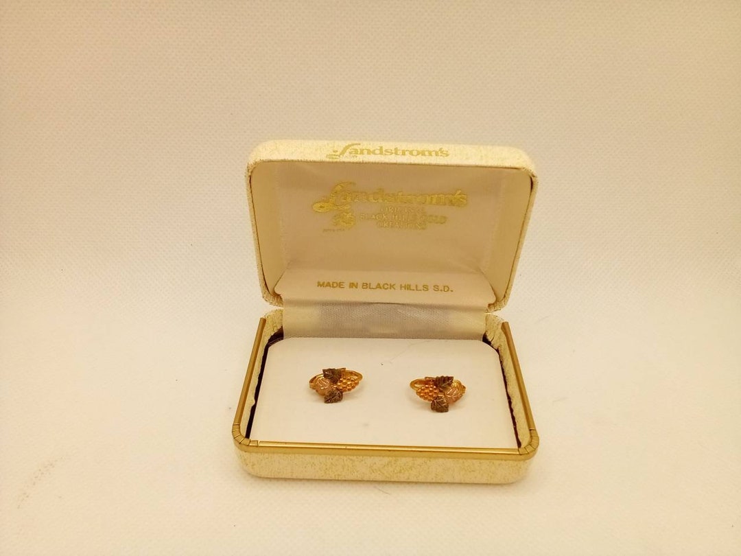 Vintage Landstroms Black Hills Gold Clip-on Earrings - Etsy
