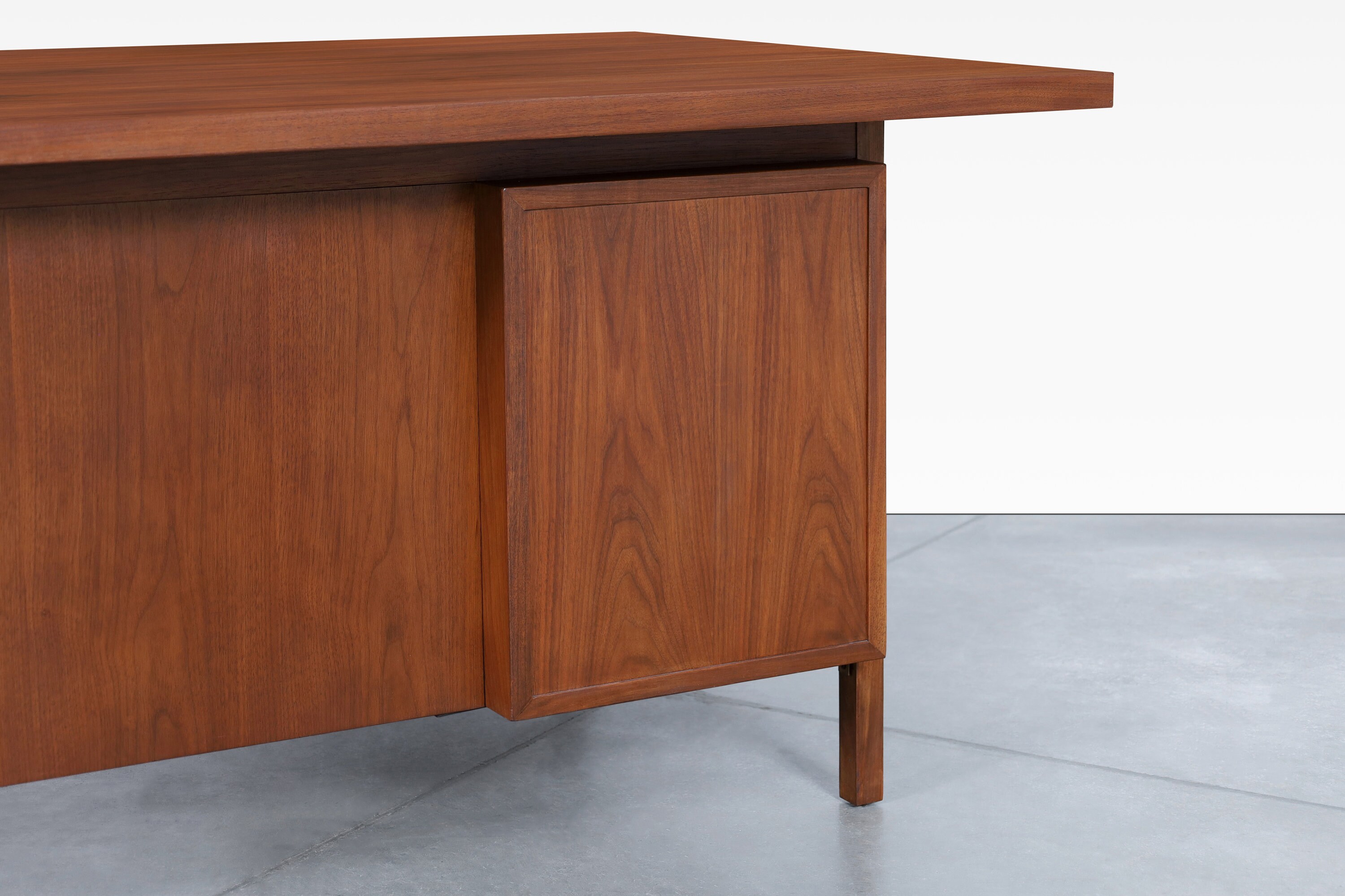Mid Century Modern Executive Walnut Desk - Etsy