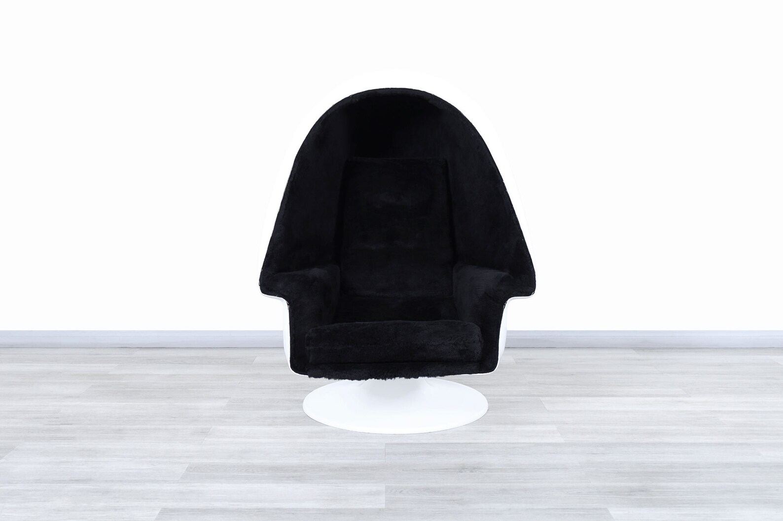 Merican Space Age Fiberglass "egg" Swivel Chair - Etsy