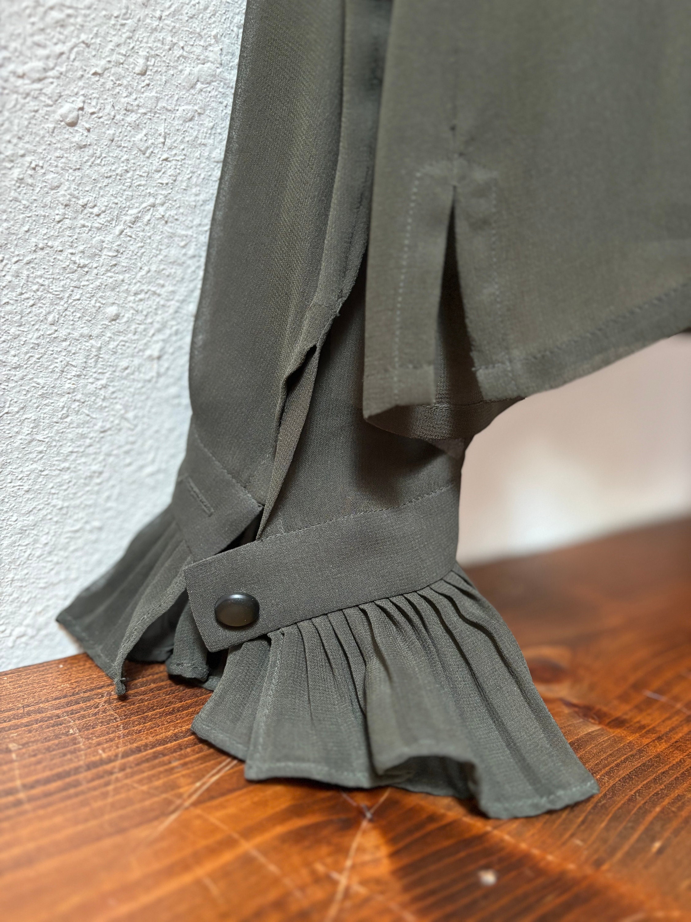 Vintage Carlisle Silk Blouse, 100% Silk Womens Top, Long Sleeve Button up With Tank Top, Cami ...