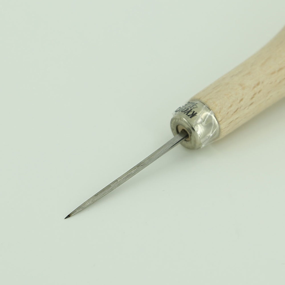 Superior Diamond Shape Hole Awl Hand Sewing Stitching Chisel Leathermob ...