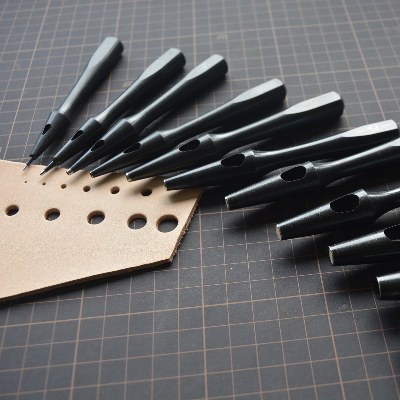 Leathercraft Round Punch Stitching Punching Shape Strap Hole - Etsy