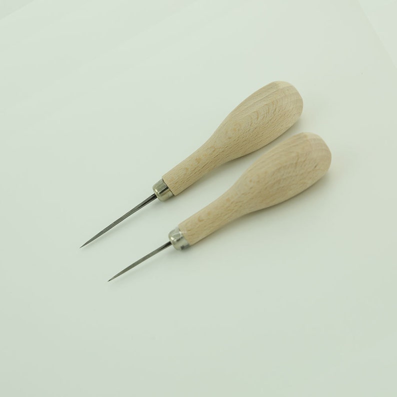 Superior Diamond Shape Hole Awl Hand Sewing Stitching Chisel Leathermob ...