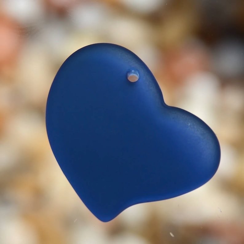 Sea Glass Heart Blue LG 2pcs (30mm) Heart Flat Cultured Sea Glass Beads ...