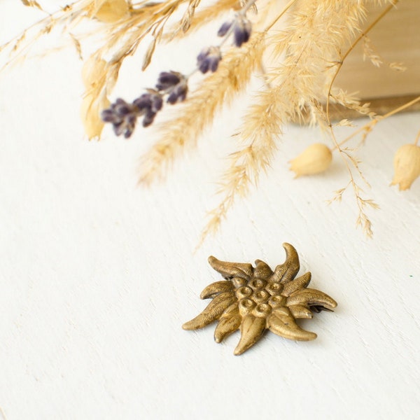 Edelweiss Brooch - Etsy