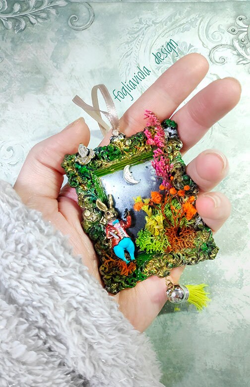 FANTASY WALL DECOR Tiny White Rabbit Door Ornament Rabbit Alice in ...