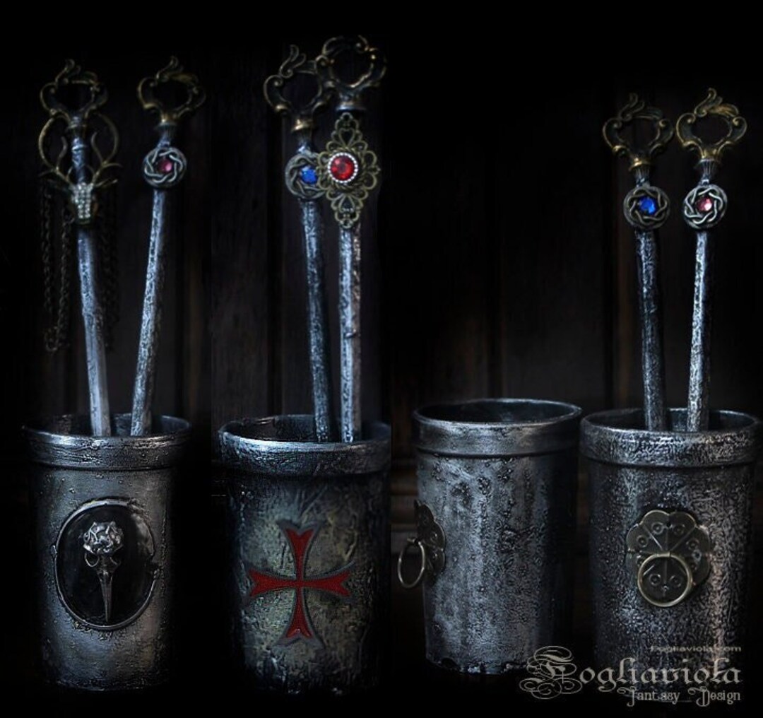 FANTASY MEDIEVAL PEN HOLDER Gothic Container Plague Doctor Crow Skull ...