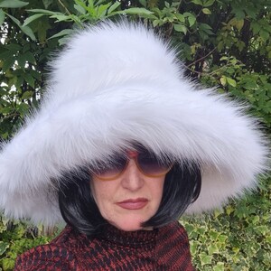 Extra Wide-oversized Wire Brim White Fuzzy Bucket Hat-white Fur Hat ...