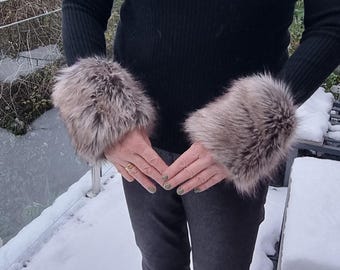 Real fur cuffs store