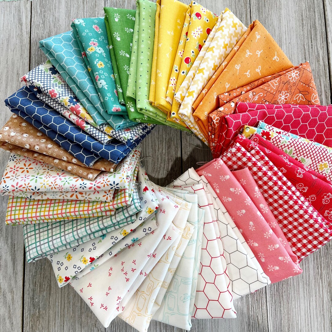 Farm Girl Vintage 26 Fat Quarter Bundle by Lori Holt Riley Blake ...