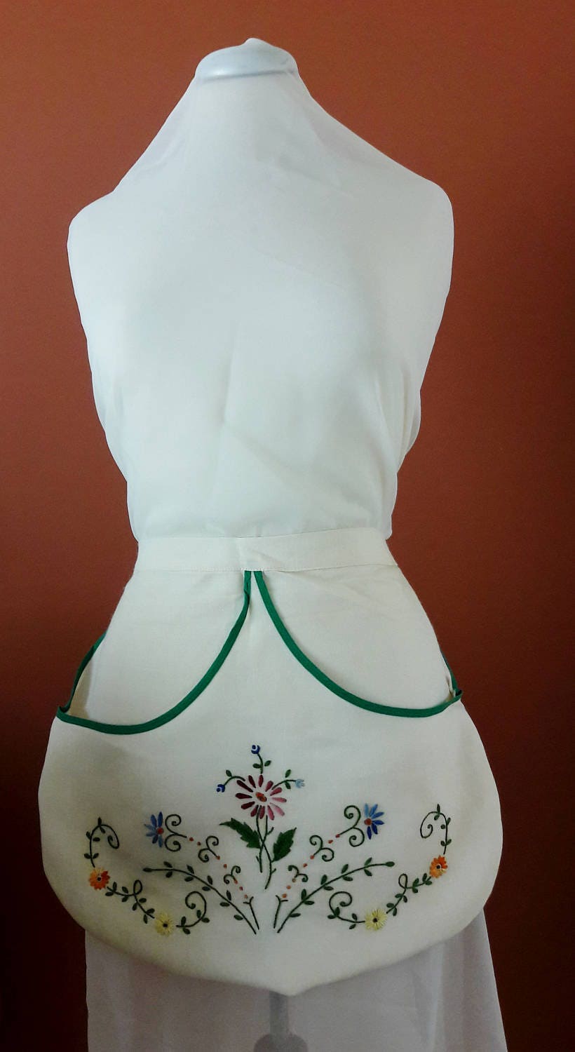 Vintage APRON, Linen Embroidered Apron, Vintage Handmade Apron