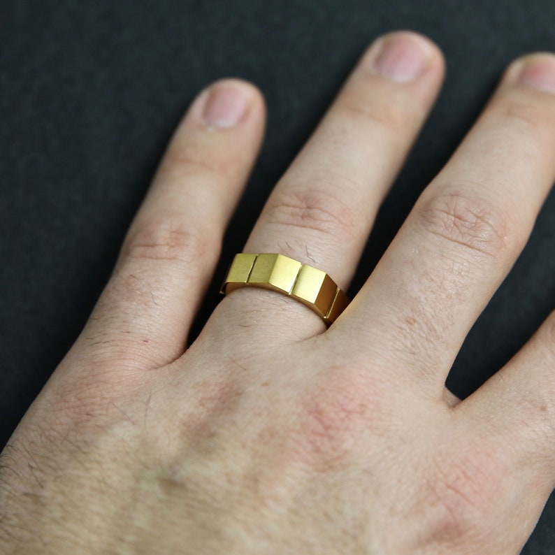 Edge Ring in Gold - Men's Ring - Men's Band - Stainless Steel Ring ...