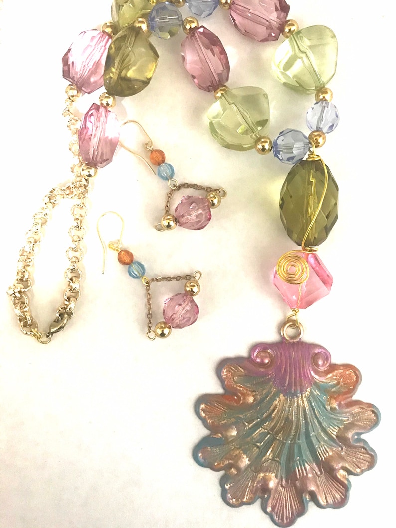 Chunky Pastel Seashell Statement Necklace Green Pink and Blue - Etsy