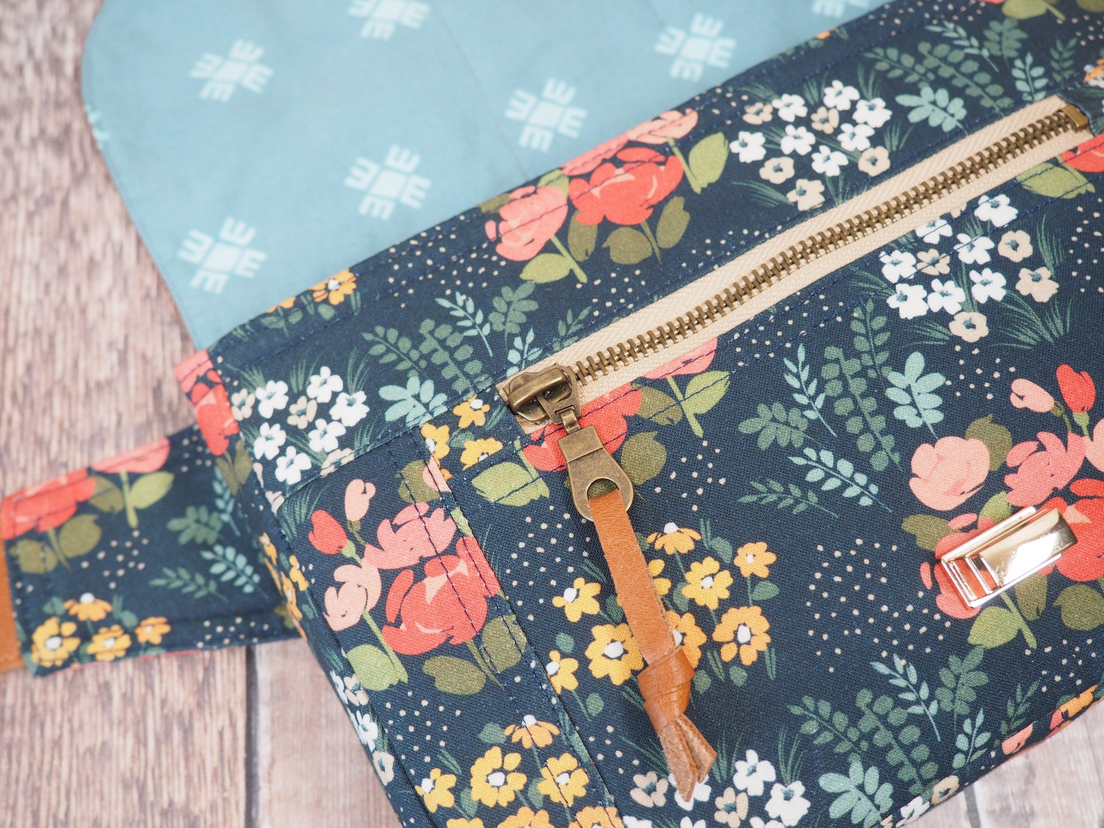 Paris Cross Body Bag Sewing Pattern, PDF Sewing Pattern, Instant ...