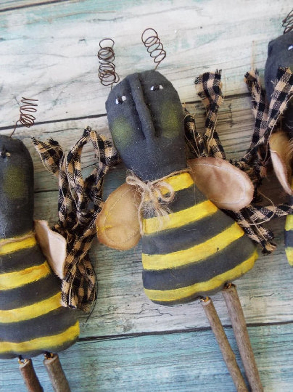 Instant Download EPATTERN: Folk Art Primitive Bunny Rabbit & Honey Bee ...