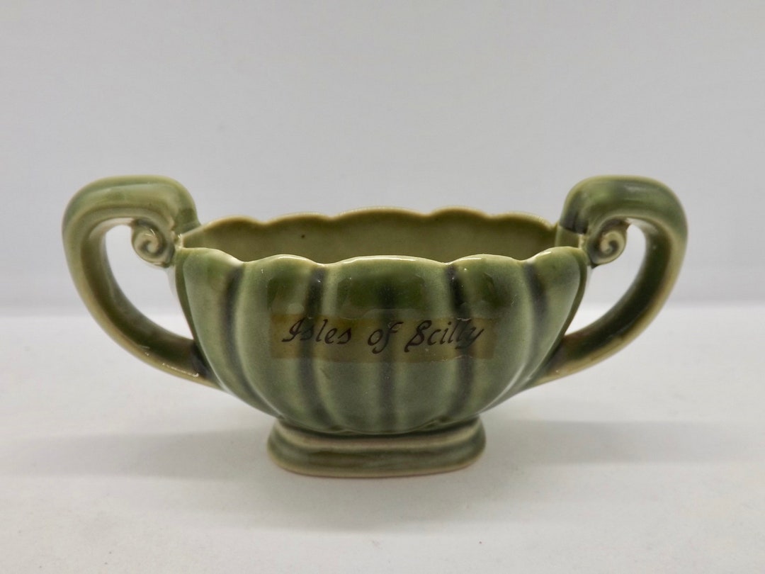 Wade Small Size Green Posy/vase 1960's (perfect) - Etsy