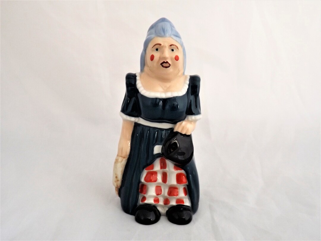Wade Pantomime Series Pantomime Dame. Collectors Club 1997 (perfect) - Etsy